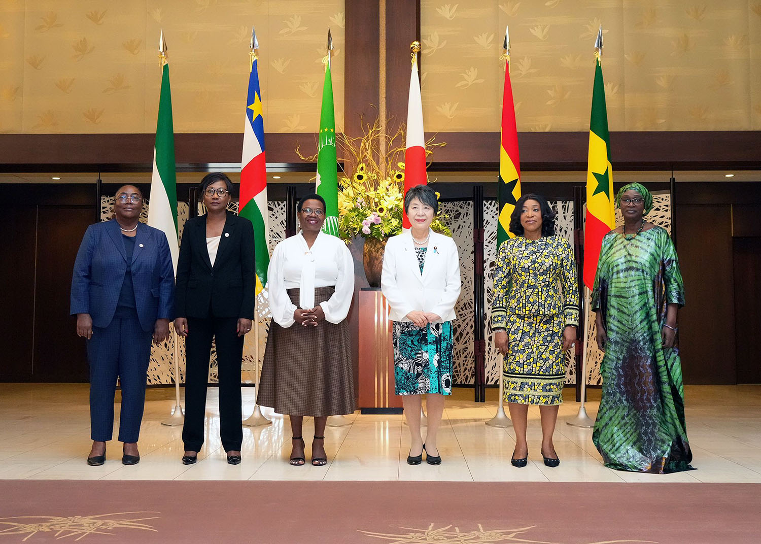 Activités de Son Excellence Madame Yassine FALL en marge de la réunion ...